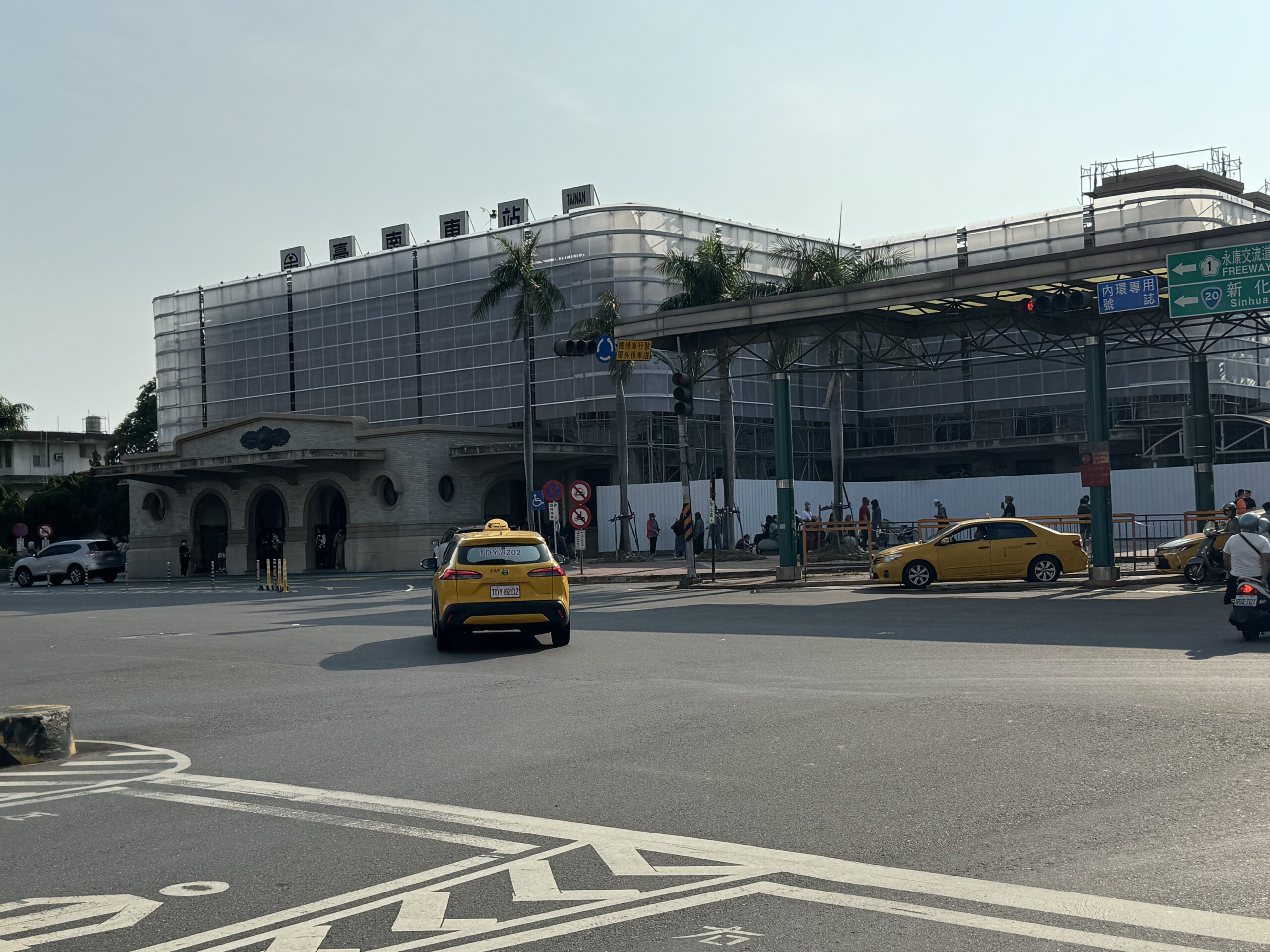 4月14日高雄発香港行CX431便エコノミークラス – 旅・食べ歩き、ときどきクッキング